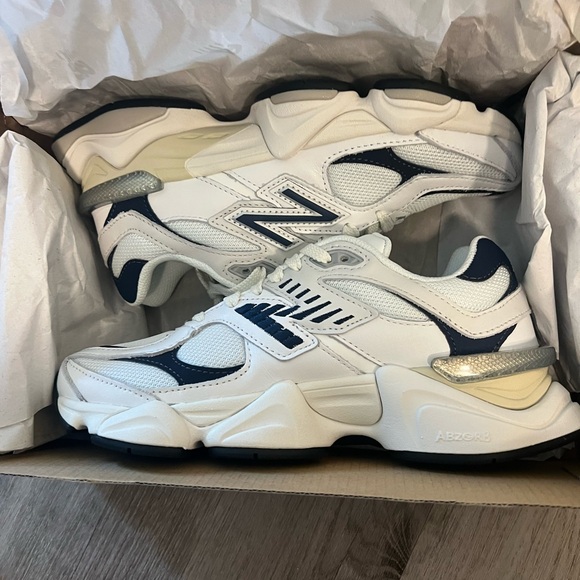 New Balance | Shoes | New Balance White And Navy Athletic Shoes Brand ...